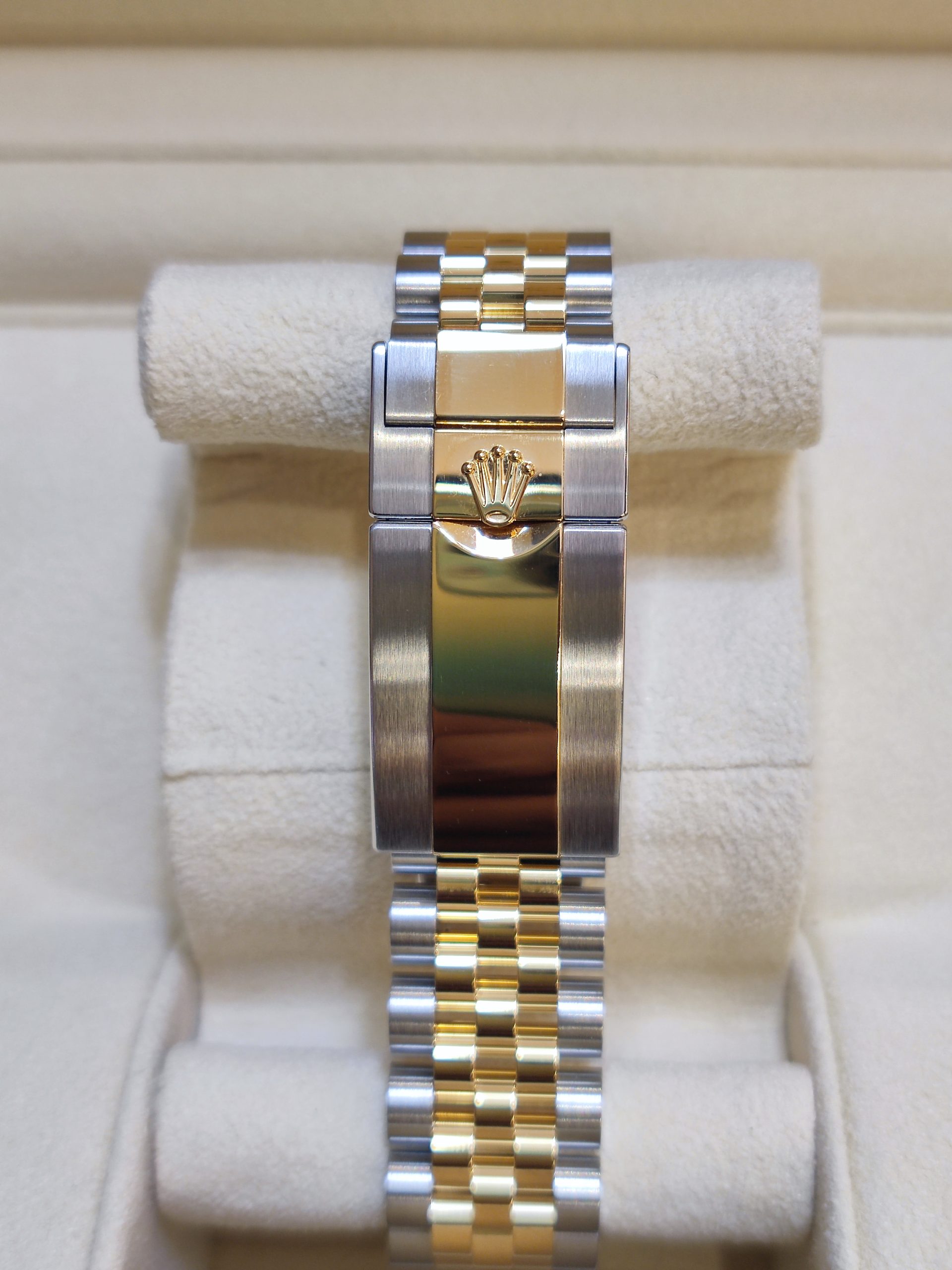 (B2602) ROLEX GMT MASTER II 40MM TWO TONE YELLOW GOLD BLAK DIAL ...