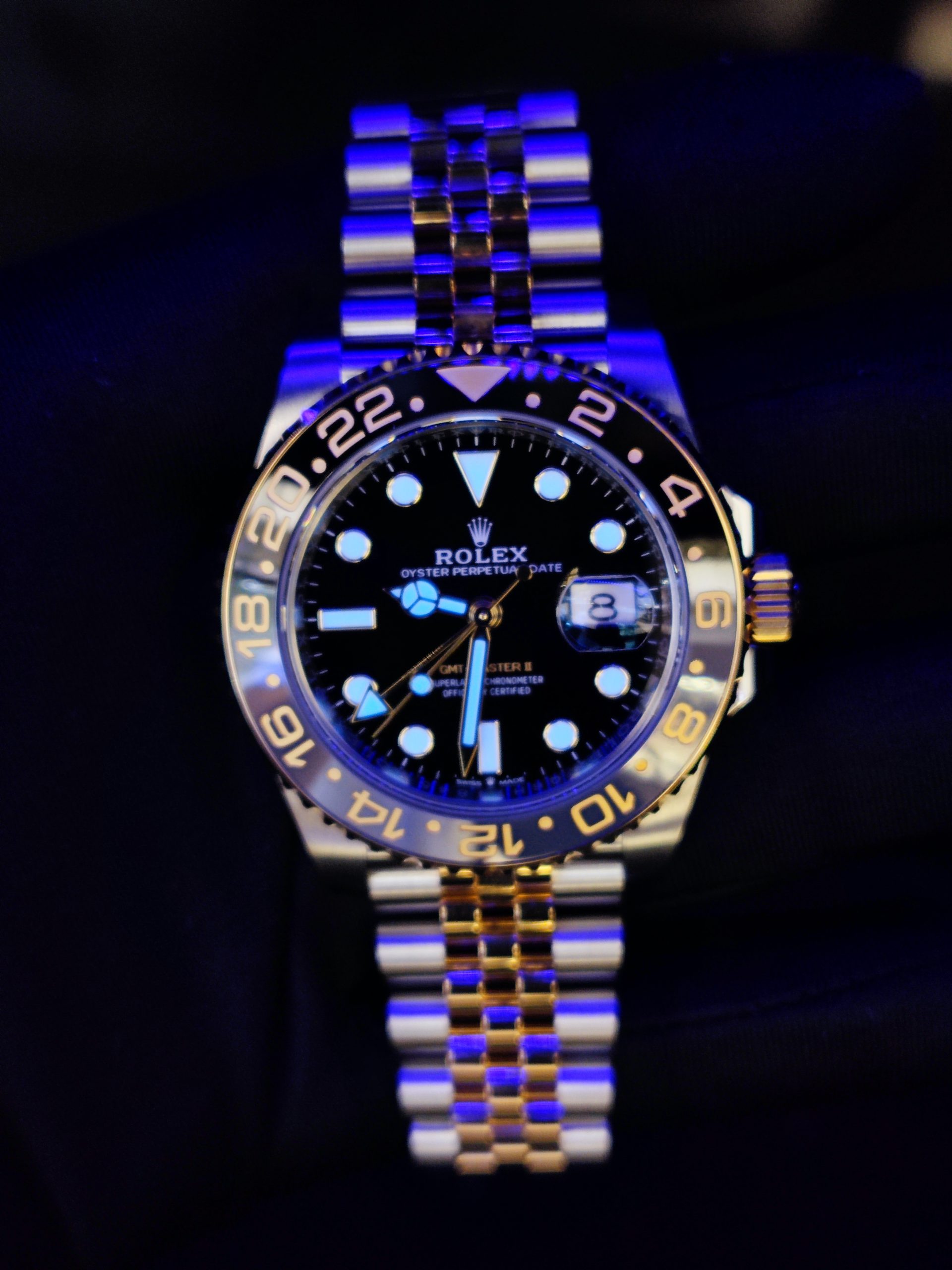 (B2602) ROLEX GMT MASTER II 40MM TWO TONE YELLOW GOLD BLAK DIAL ...