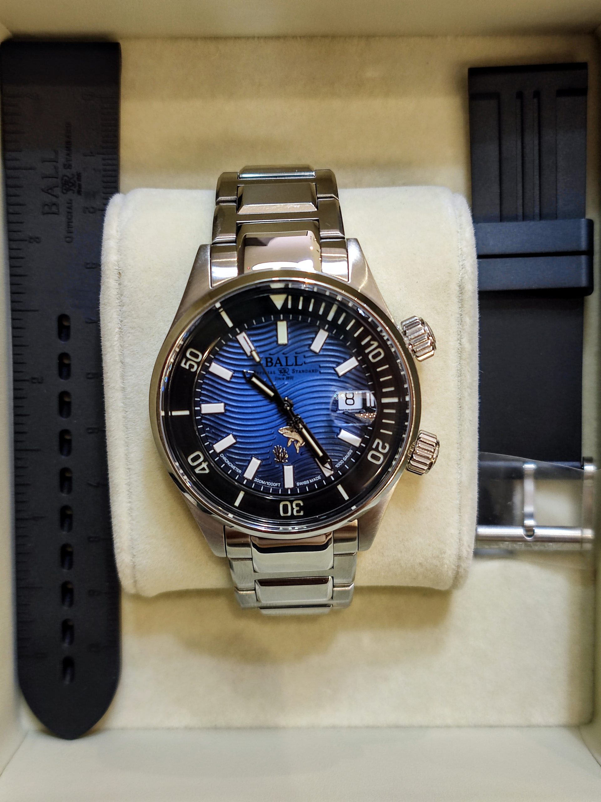 BALL WATCH ENGINEER MASTER II DIVER CHRONOMETER REEFS DM2280A-S4C-BE ...