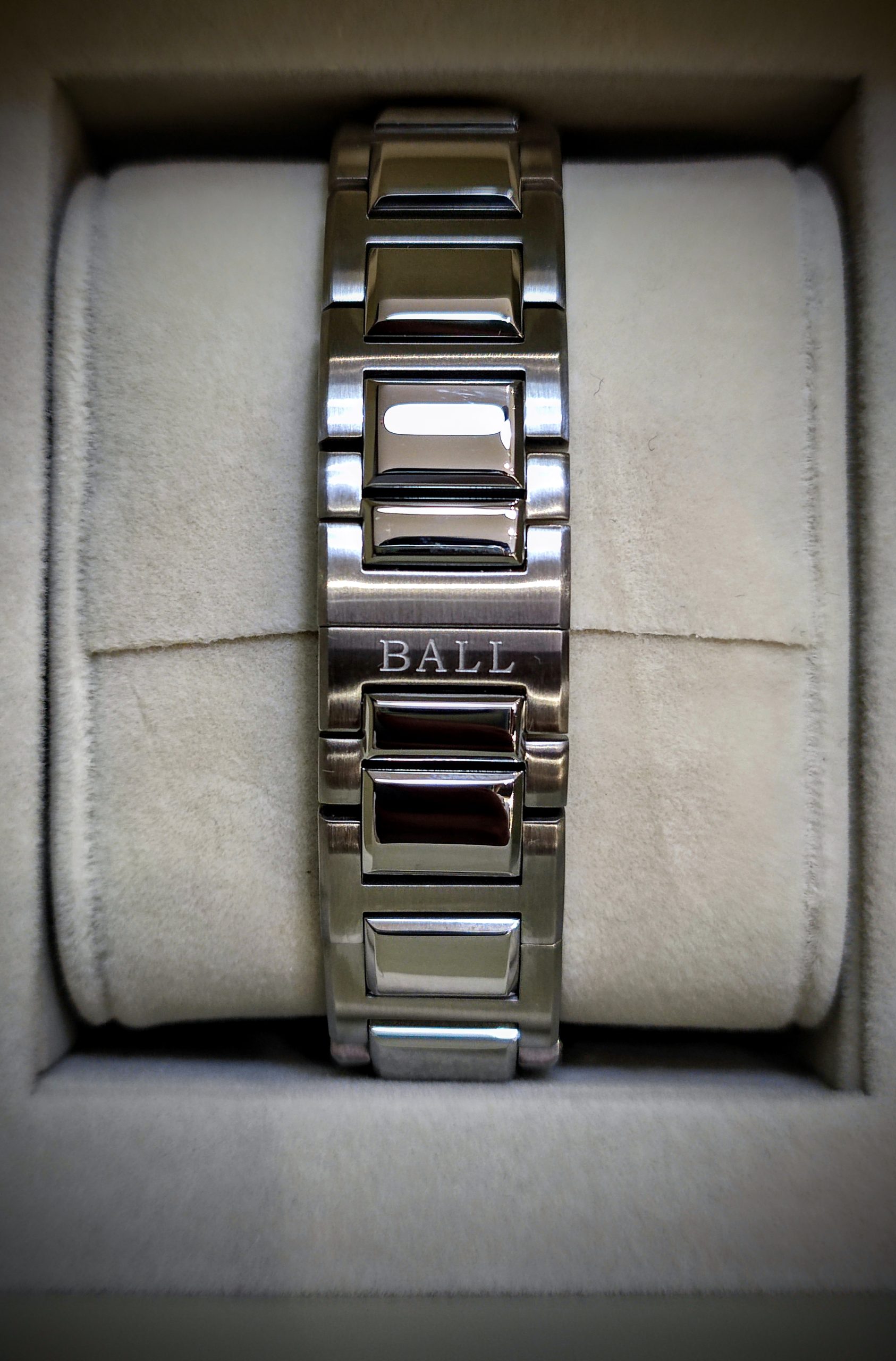 BALL WATCH ENGINEER III MARVELIGHT CHRONOMETER NM9026C-S27C-RDR RED ...