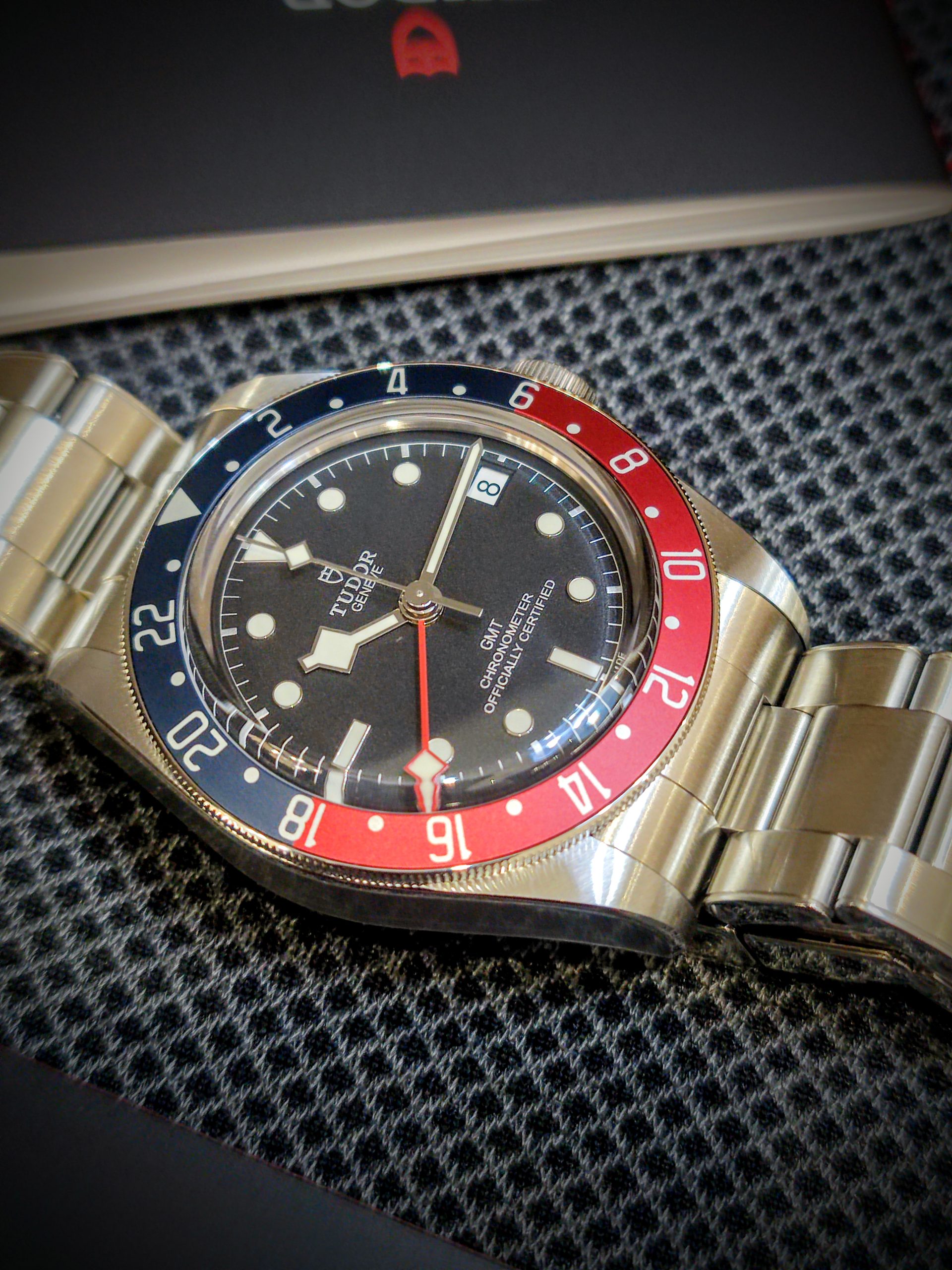 (B2653) TUDOR BLACK BAY GMT PEPSI BLACK DIAL 41MM M79830RB (NEW) - Hang ...